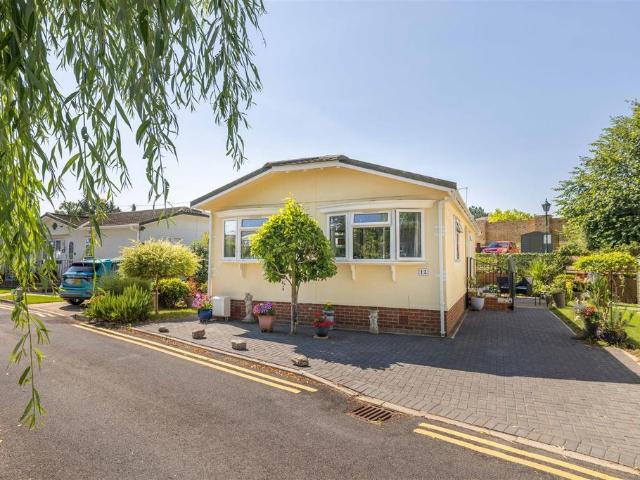 2 bedroom mobile home for sale