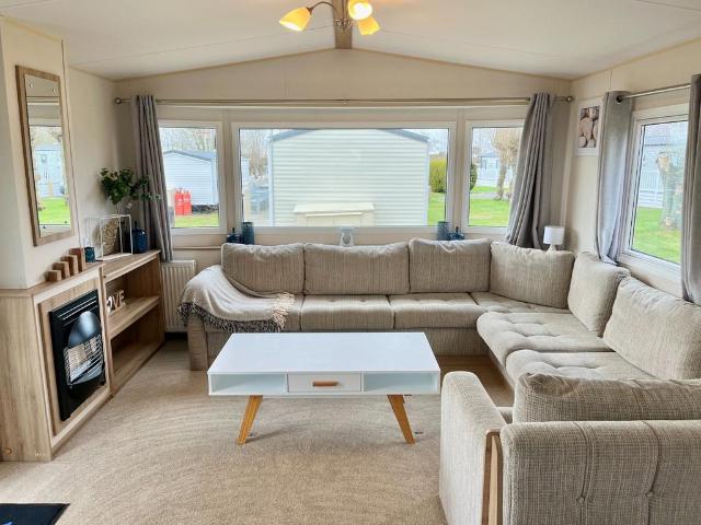 2 bedroom mobile home for sale