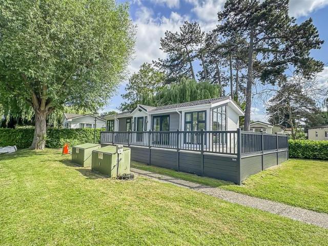 2 bedroom mobile home for sale