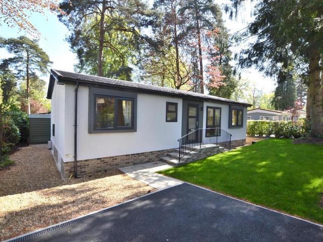 2 bedroom mobile home for sale