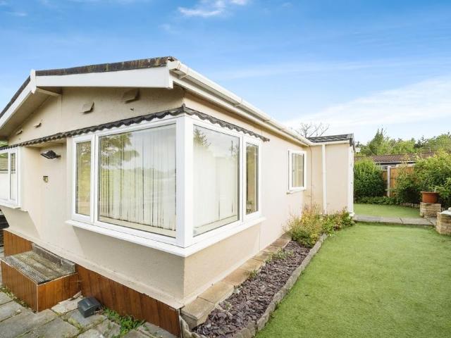 2 bedroom mobile home for sale