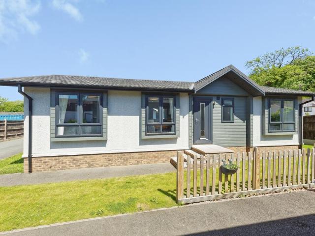 2 bedroom mobile home for sale