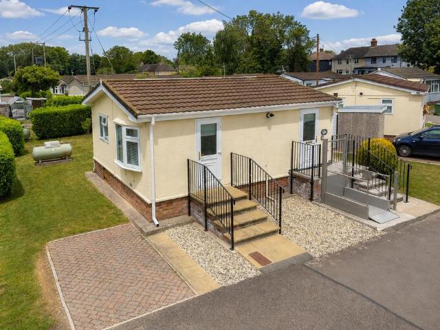 2 bedroom mobile home for sale
