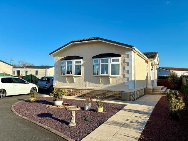 2 bedroom mobile home for sale