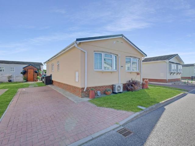 2 bedroom mobile home for sale