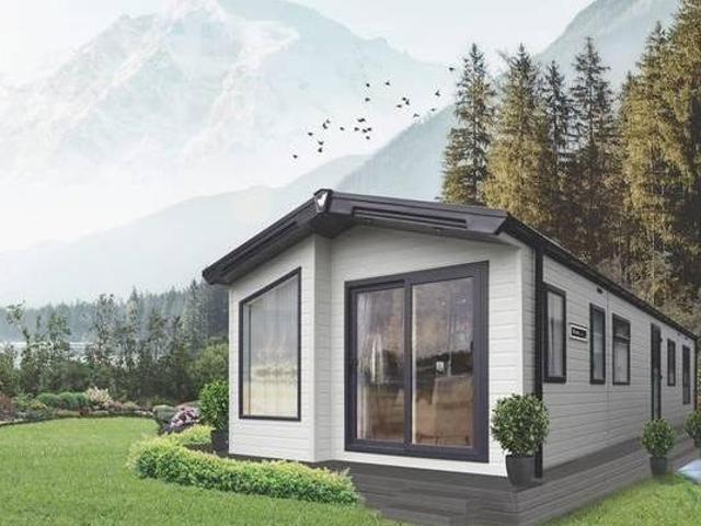 2 bedroom mobile home for sale in Parkdean Resorts Nodes Point St Helens PO33 1YA PO33