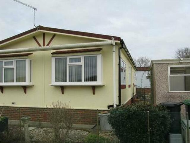 2 bedroom mobile home for sale in Woodlands Estate Blean Canterbury CT2