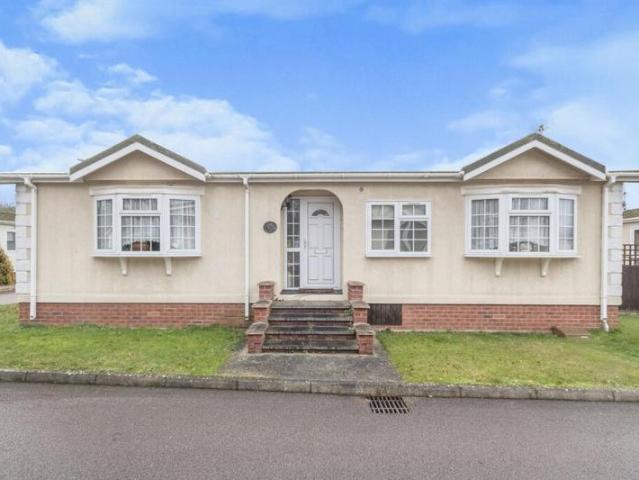 2 bedroom mobile home for sale in Woodlands Park Homes, Danesb.