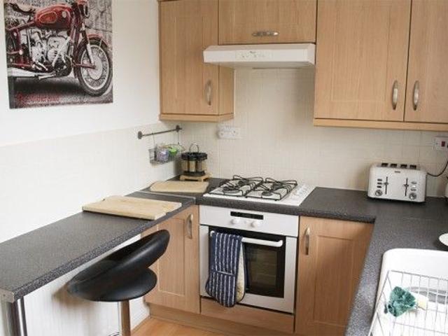 2 Bedroom Modernised Apartment