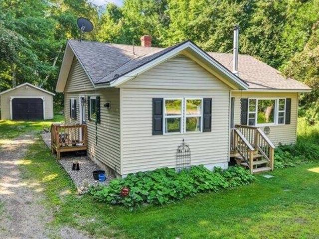 2 bedroom, Monroe ME 04951 105144497