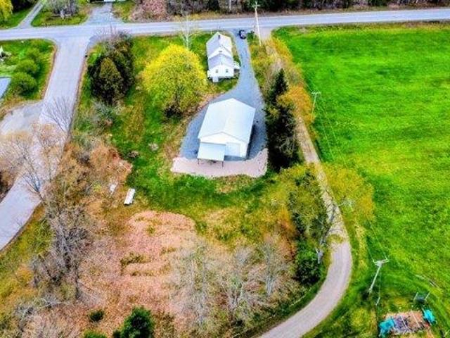 2 bedroom, Monroe NH 03771 102592909
