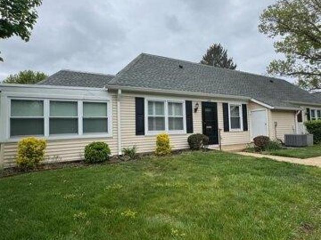 2 bedroom, Monroe NJ 08831 LS101747871