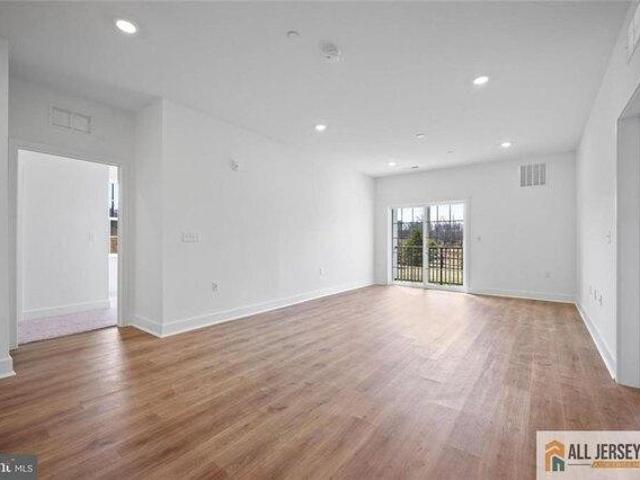 2 bedroom, Monroe NJ 08831 101798555