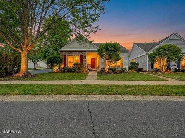 2 bedroom, Monroe NJ 08831 102279582