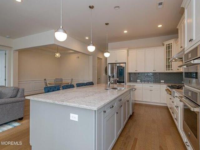2 bedroom, Monroe NJ 08831 102529249