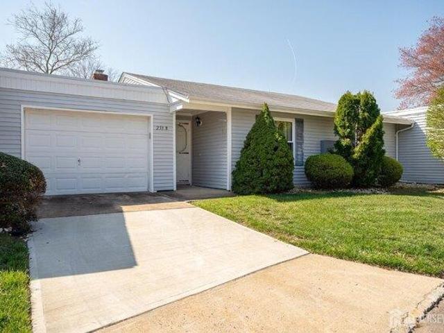 2 bedroom, Monroe NJ 08831 102529985