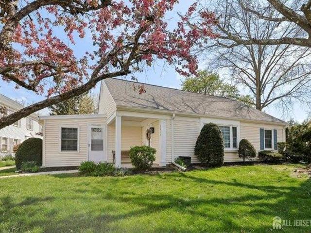 2 bedroom, Monroe NJ 08831 102779174