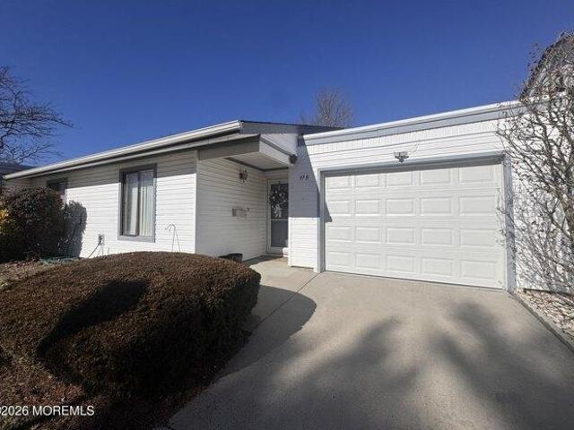 2 bedroom, Monroe NJ 08831 103624275