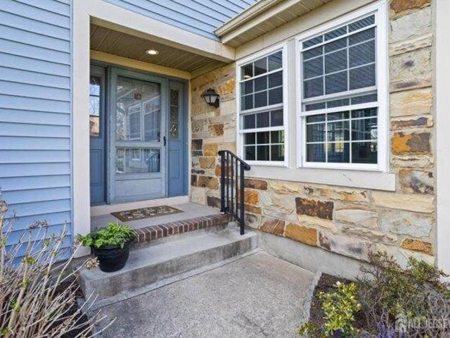 2 bedroom, Monroe NJ 08831 105175819