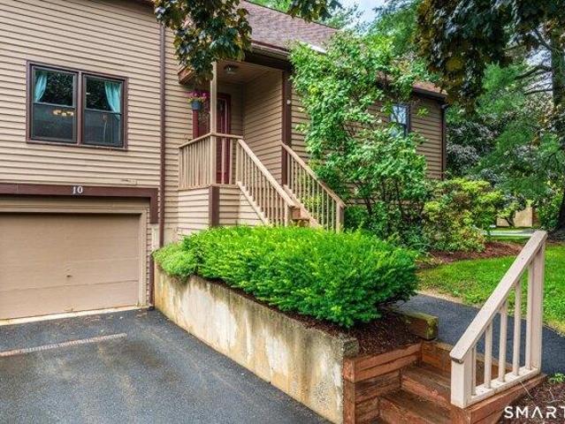 2 bedroom, Monroe CT 06468 104835246