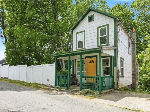 2 bedroom, Montague MA 01347 104481324