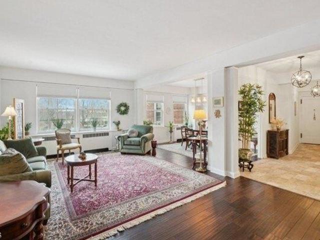 2 bedroom, Montclair NJ 07042 102257119