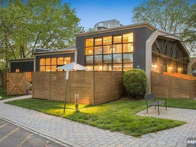 2 bedroom, Montclair NJ 07042 102258314