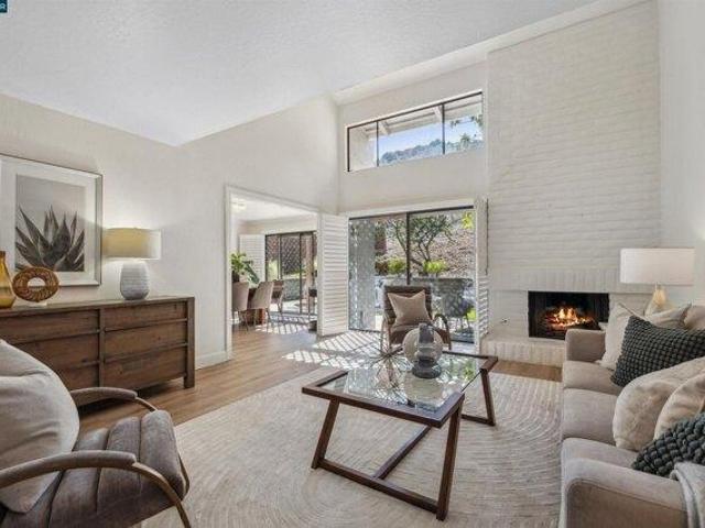 2 bedroom, Moraga CA 94556 90298831