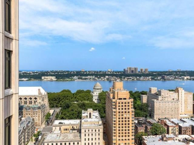 2 bedroom, Morningside Heights NY 102244537