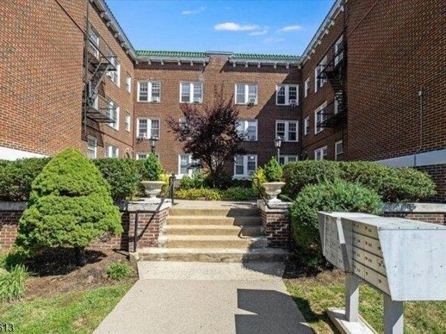 2 bedroom, Morristown NJ 07960 102778841