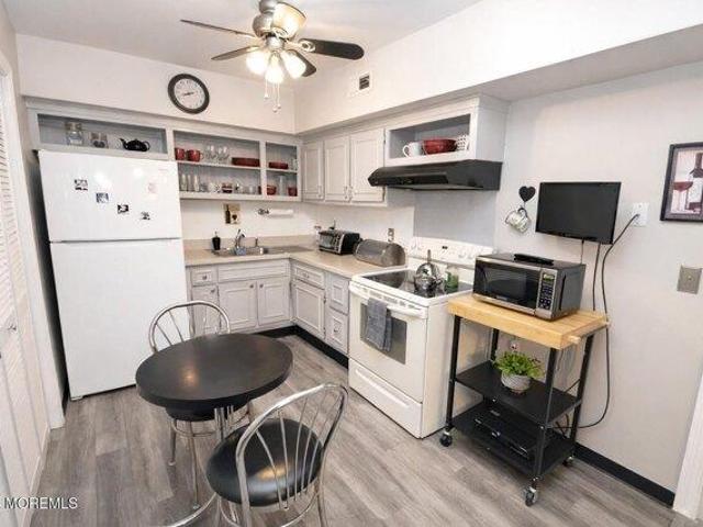 2 bedroom, Matawan NJ 07747 104908602