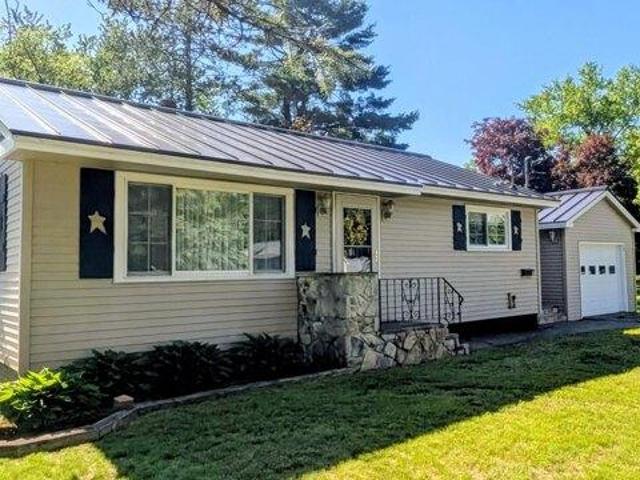 2 bedroom, Madison ME 04950 104542529