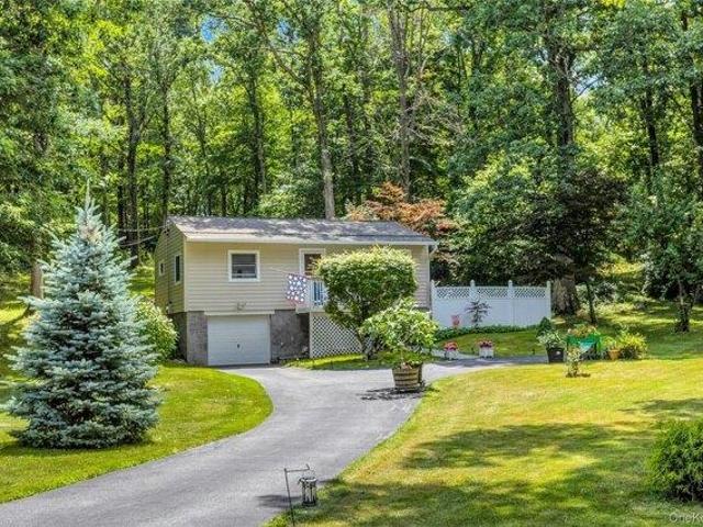 2 bedroom, Mahopac NY 10541 105207630