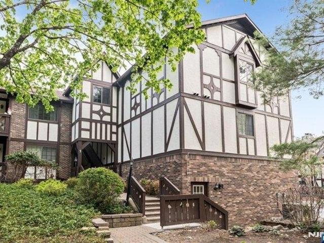 2 bedroom, Mahwah NJ 07430 102064594