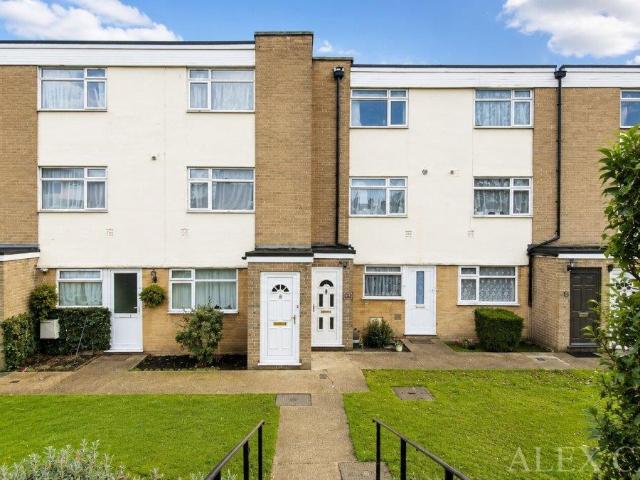 2 Bedroom Maisonette To Let