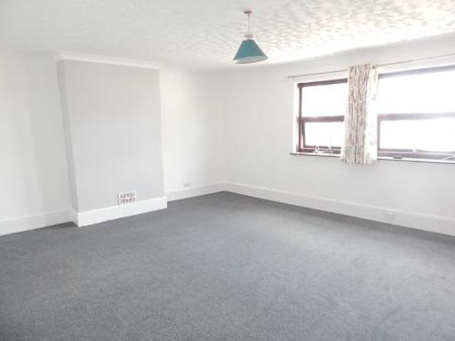 2 bedroom Maisonette To Let