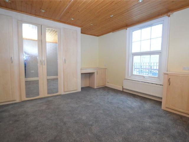 2 bedroom maisonette to rent Church Walk, Colchester, Essex, CO1