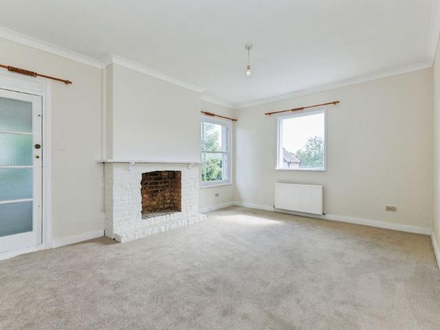 2 bedroom maisonette to rent Elm Road, New Malden, KT3