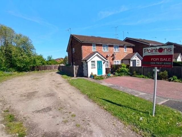 2 Bedroom Maisonette To Rent In Avebury Close, Whitestone, Nuneaton, CV11