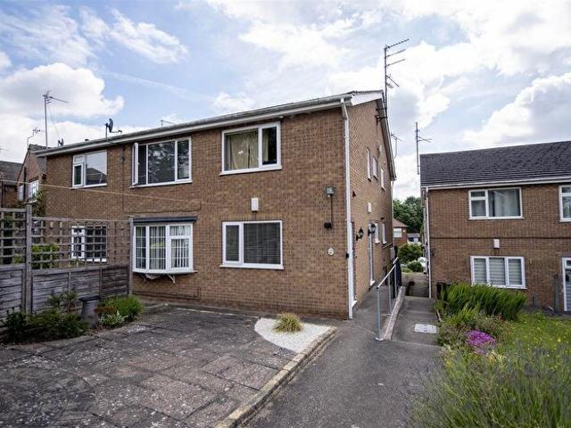 2 Bedroom Maisonette To Rent In Churchmoor Court, Arnold, Nottingham, NG5