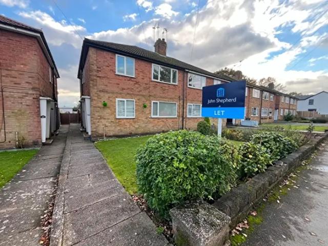 2 Bedroom Maisonette To Rent In High Street, Shirley, Solihull, West Midlands, B90