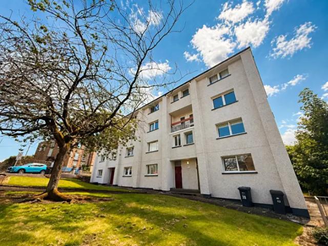 2 Bedroom Maisonette To Rent In Shuttle Street Kilsyth, G65