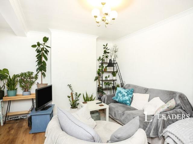 2 bedroom maisonette to rent Robinhood Green, Orpington, BR5
