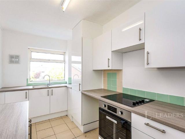 2 bedroom maisonette to rent Stein Road, Emsworth, West Sussex, PO10