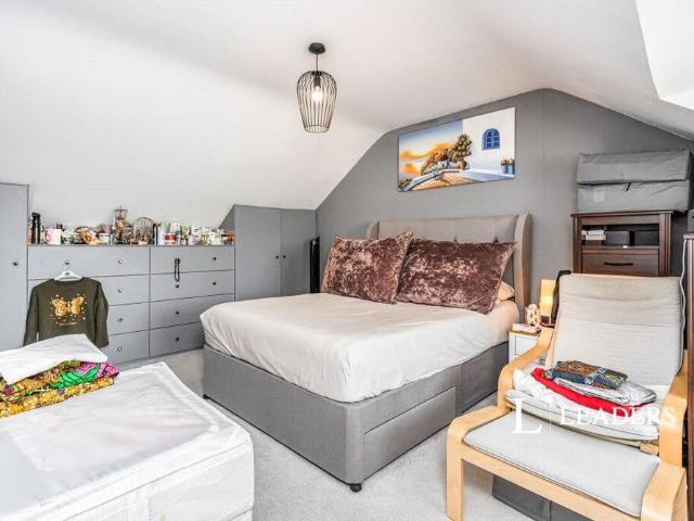 2 bedroom maisonette to rent Slimbridge Road, Burgess Hill, RH15
