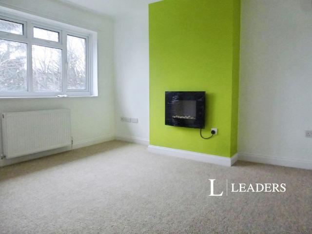 2 bedroom maisonette to rent Witts Hill, Southampton, SO18