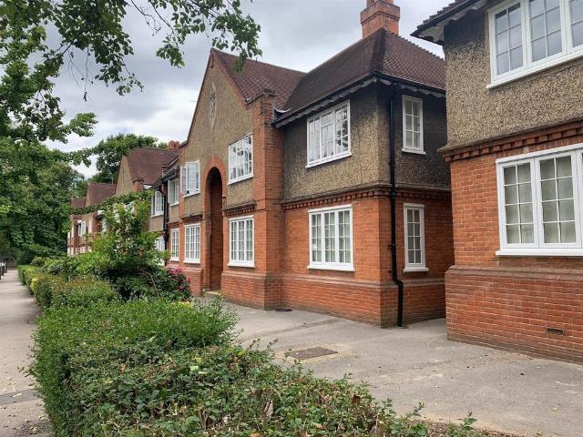 2 bedroom maisonette to rent