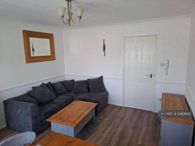 2 bedroom maisonette to rent