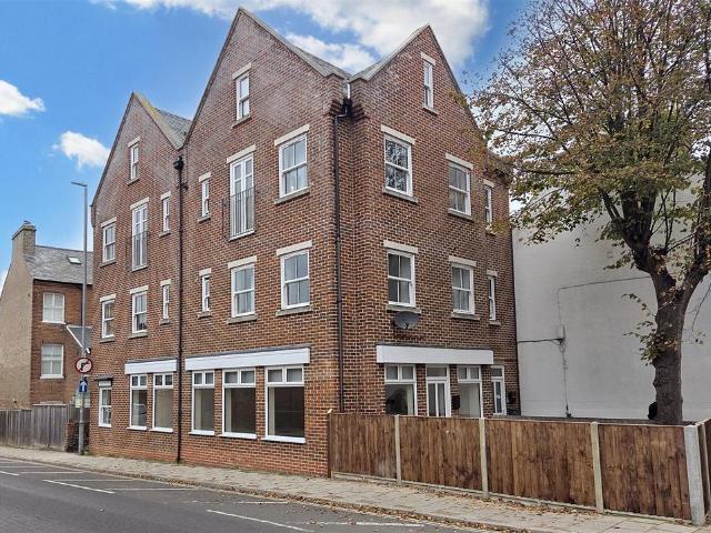 2 bedroom maisonette to rent