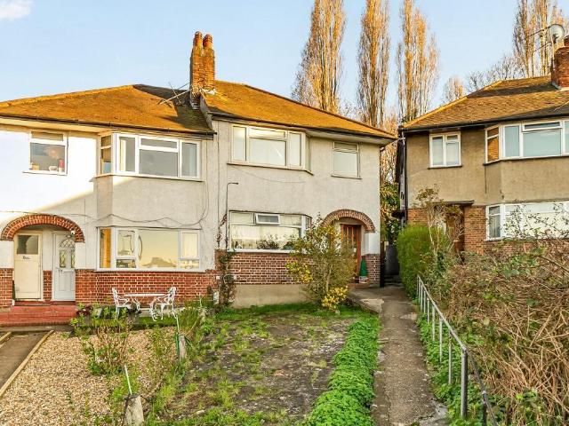 2 bedroom maisonette to rent